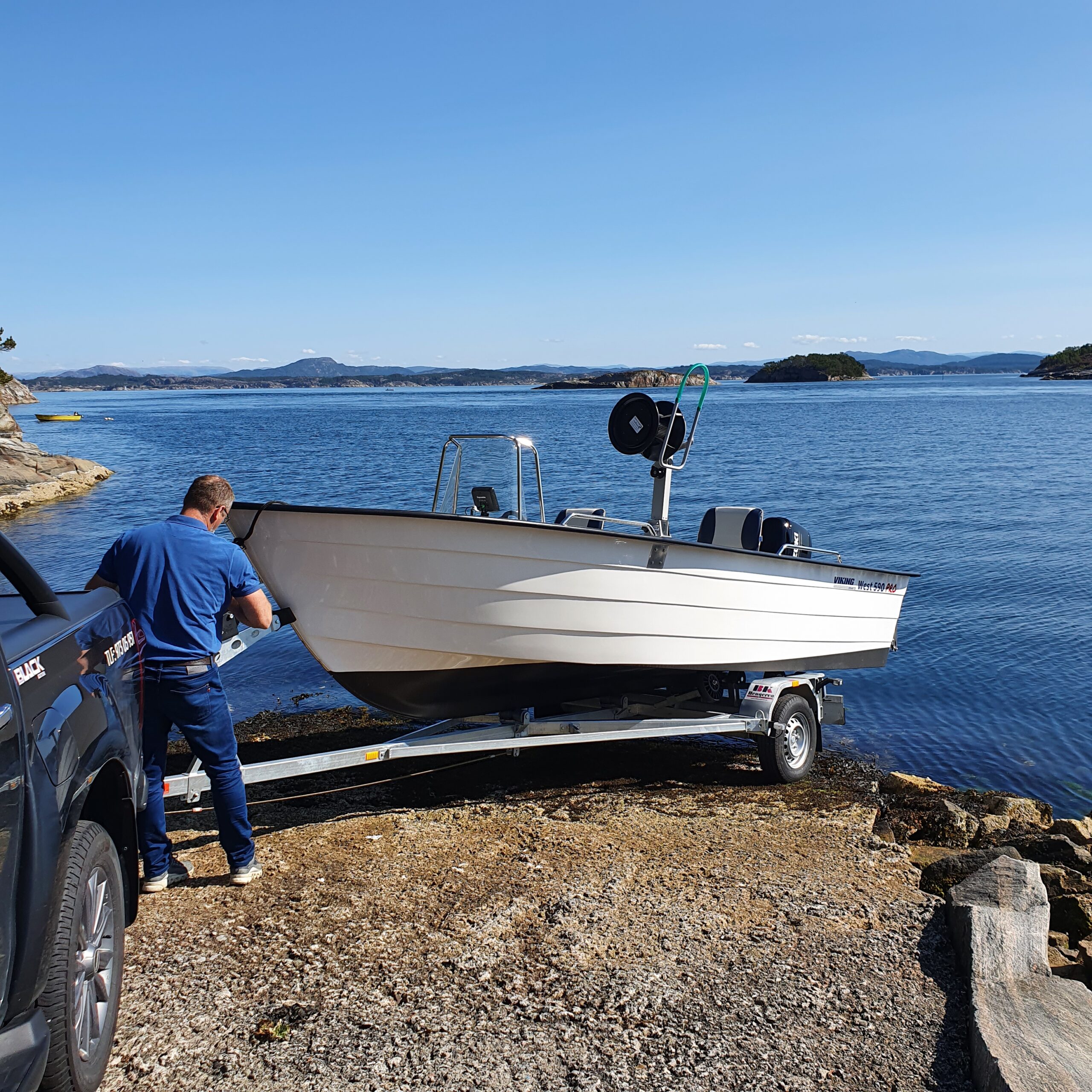 Båthengere - Algrøy Båt og Motor AS